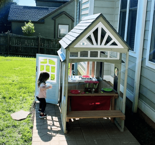 The Cutest Playhouse(s) for Girls & The Best Instagram Makeover Ideas ...